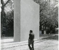 Mauro Staccioli: Cementing an Artistic Legacy
